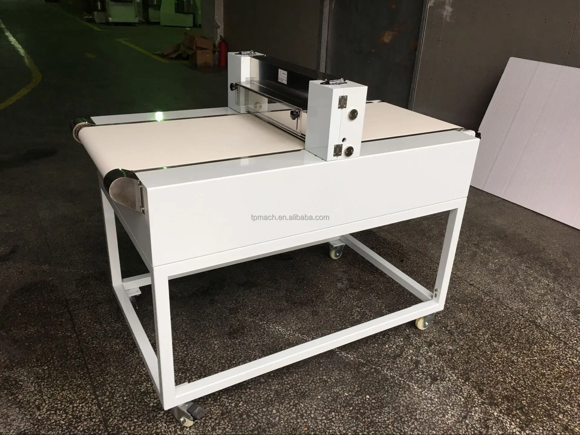 Round Sponge Cake Horizontal Slicing Machine Cake Cutter Slicer Machine ...