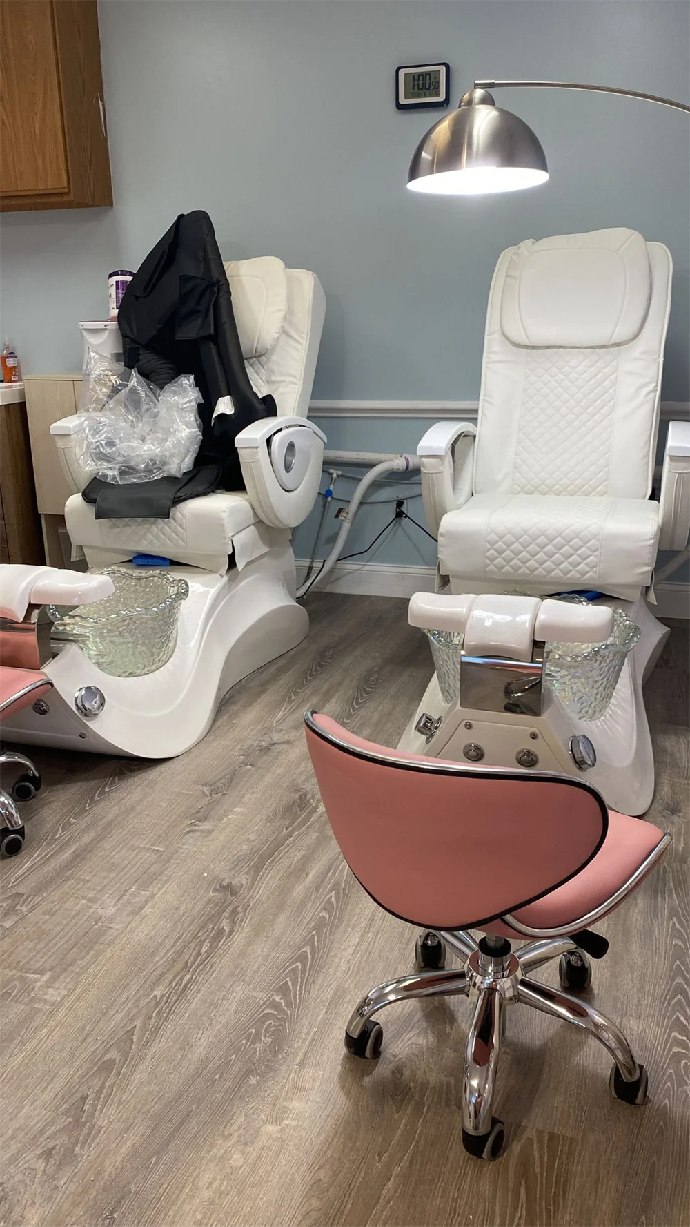 Luxury Nail Salon Pink Spa Pedicure Chair And Manicure Table Set - Buy ...