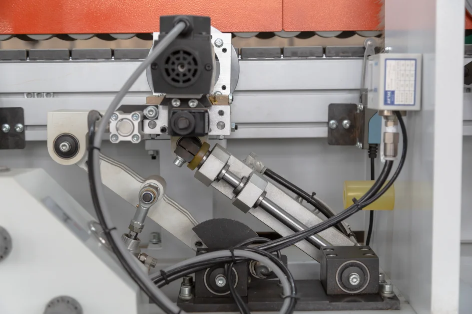 Coladeira De Borda PVC - Eficiente Edge Banding Machine