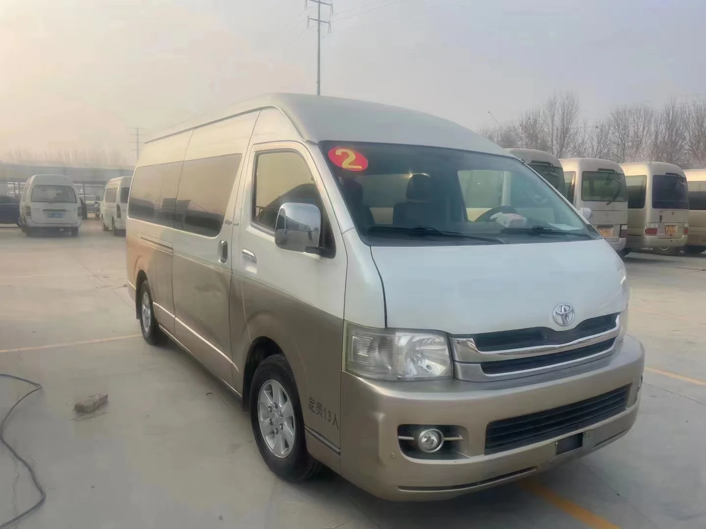 Explosive Models T0y0ta Hiace Used Mini Bus With Most Popular Japan ...