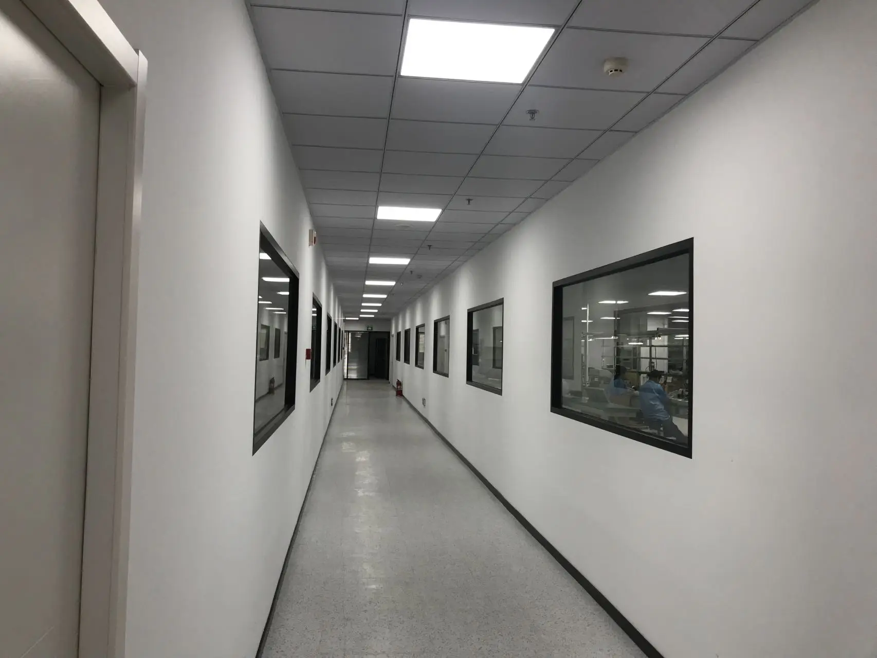 4ch 1.1 Pitch 13.5 Aoi Blue Band Eml Lan-wdm Tosa Block Mux Optical ...