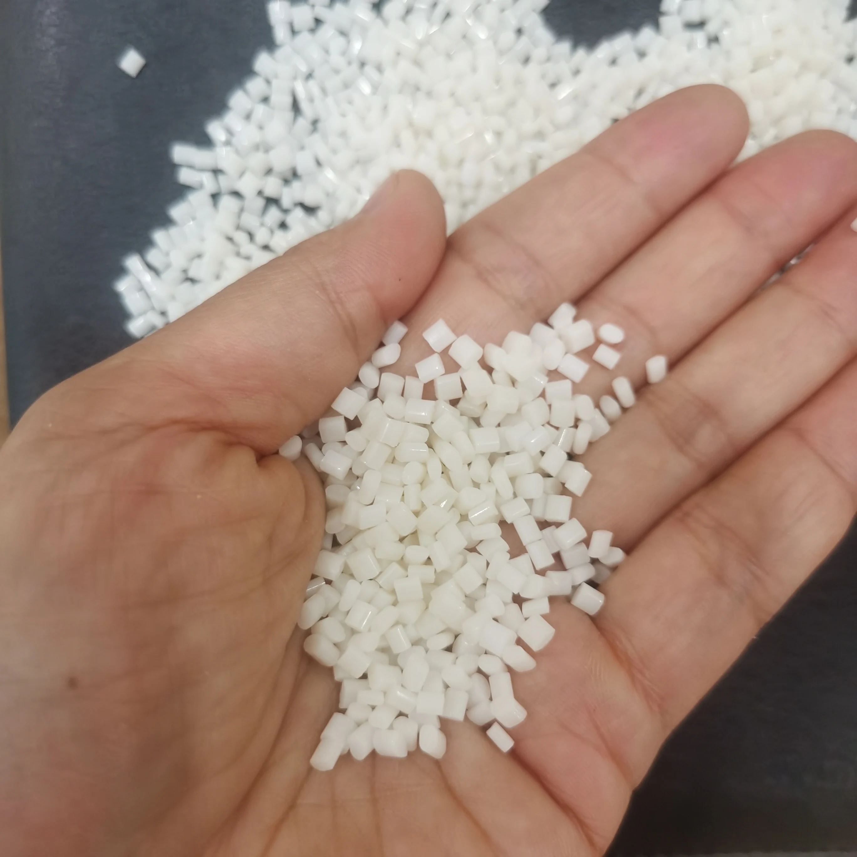 Qishen ABS/PC GF20 Plastic Raw Material Granules for Injection Moulding