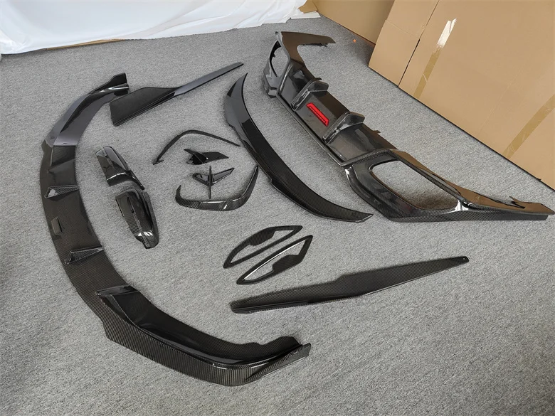BMW 8 Series G14/G15 Body Kit - Carbon Fiber Enhancements
