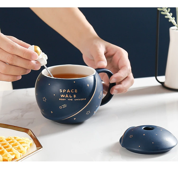 Summer New Round Cartoon Spaceman Planet Ceramic Mug - Buy Planet ...