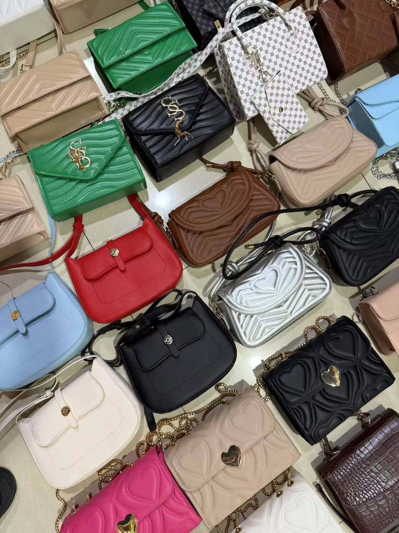2025 New Brand Shoulder Bag Used Clothes Mixed Packaging Wholesale ...