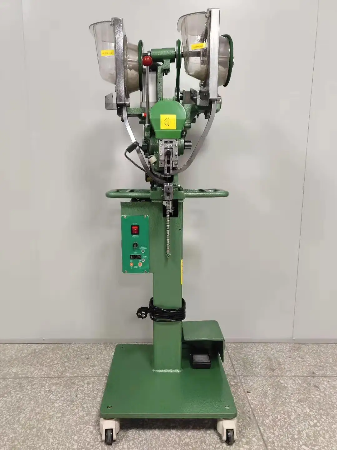 Jeans Button Punching Machine - Efficient & Reliable