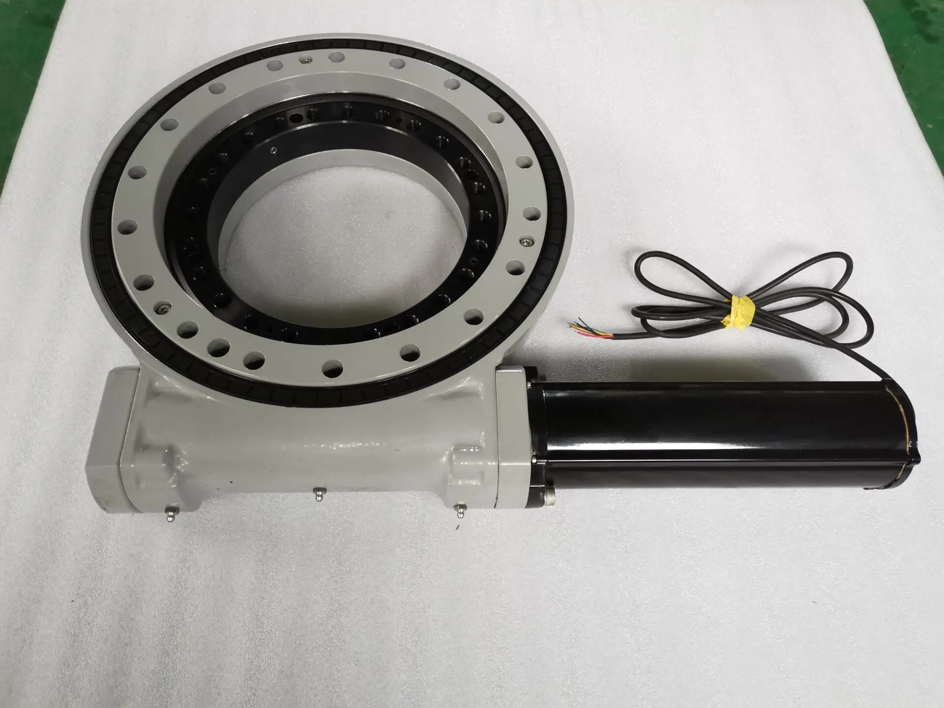 Worm Drive Slew Drive Motor - SE Series for All Industries