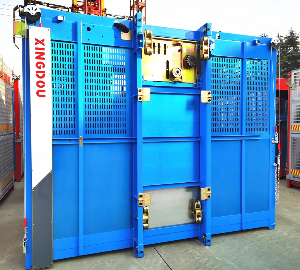 TRUEMAX CMAX Construction Lift - Reliable Cargo and Personnel Elevator ...