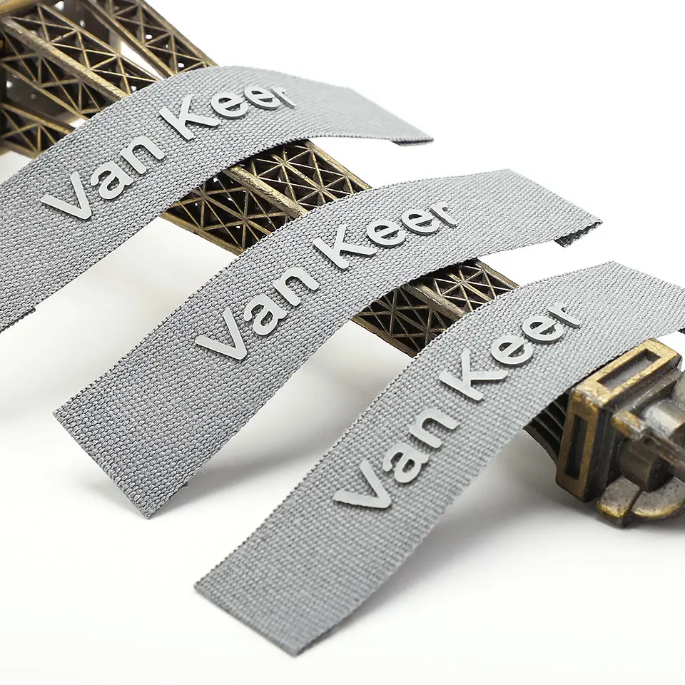 Luxury Custom 3D Clothing Woven Labels Sew on T-shirt Jersey Hoodies ...