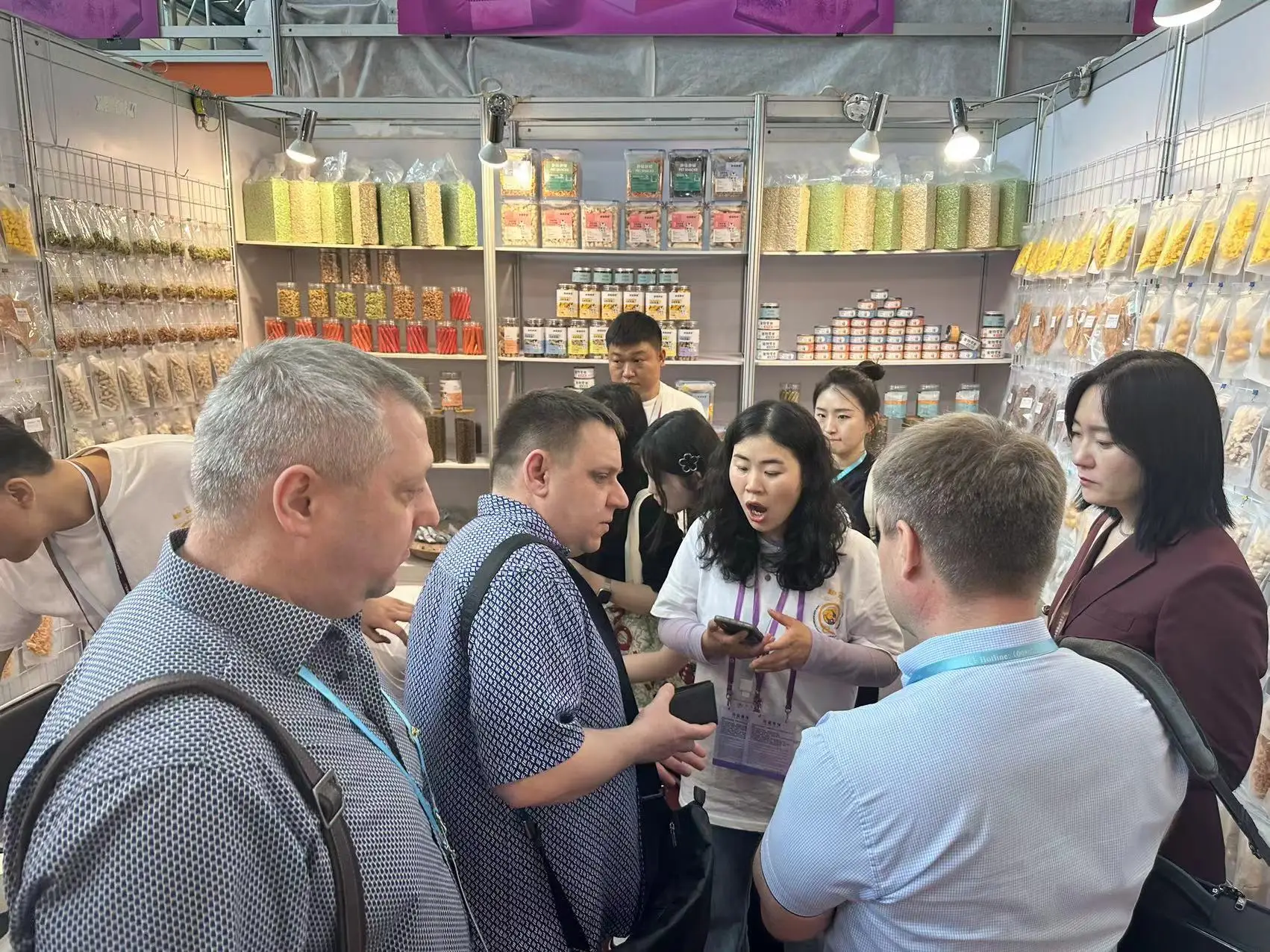 Factory Hot Sell Wholesale Freeze-dried Egg Yolk Granules Pet Food Dry ...