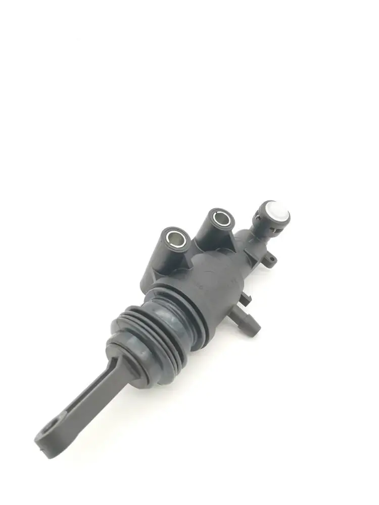 Spare Parts Car Clutch Master Cylinder for Bt50 Ranger TKE