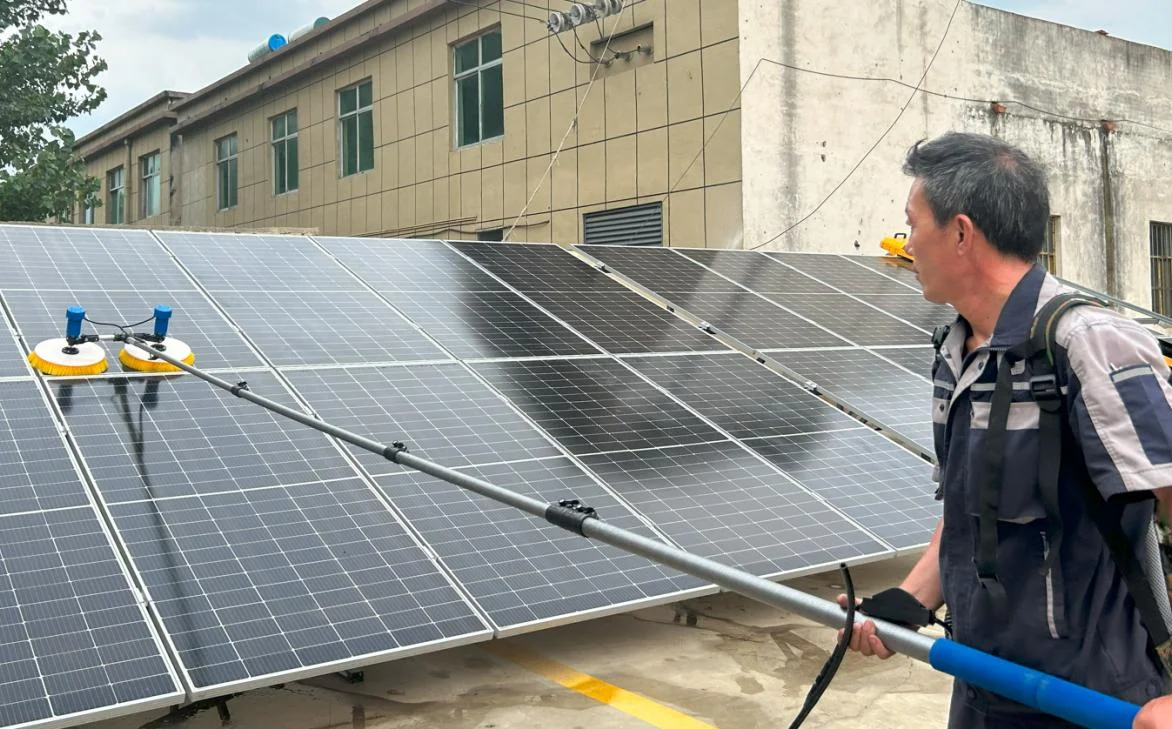 Jingsun Solar Panel Cleaning Tool - Efficient & Portable