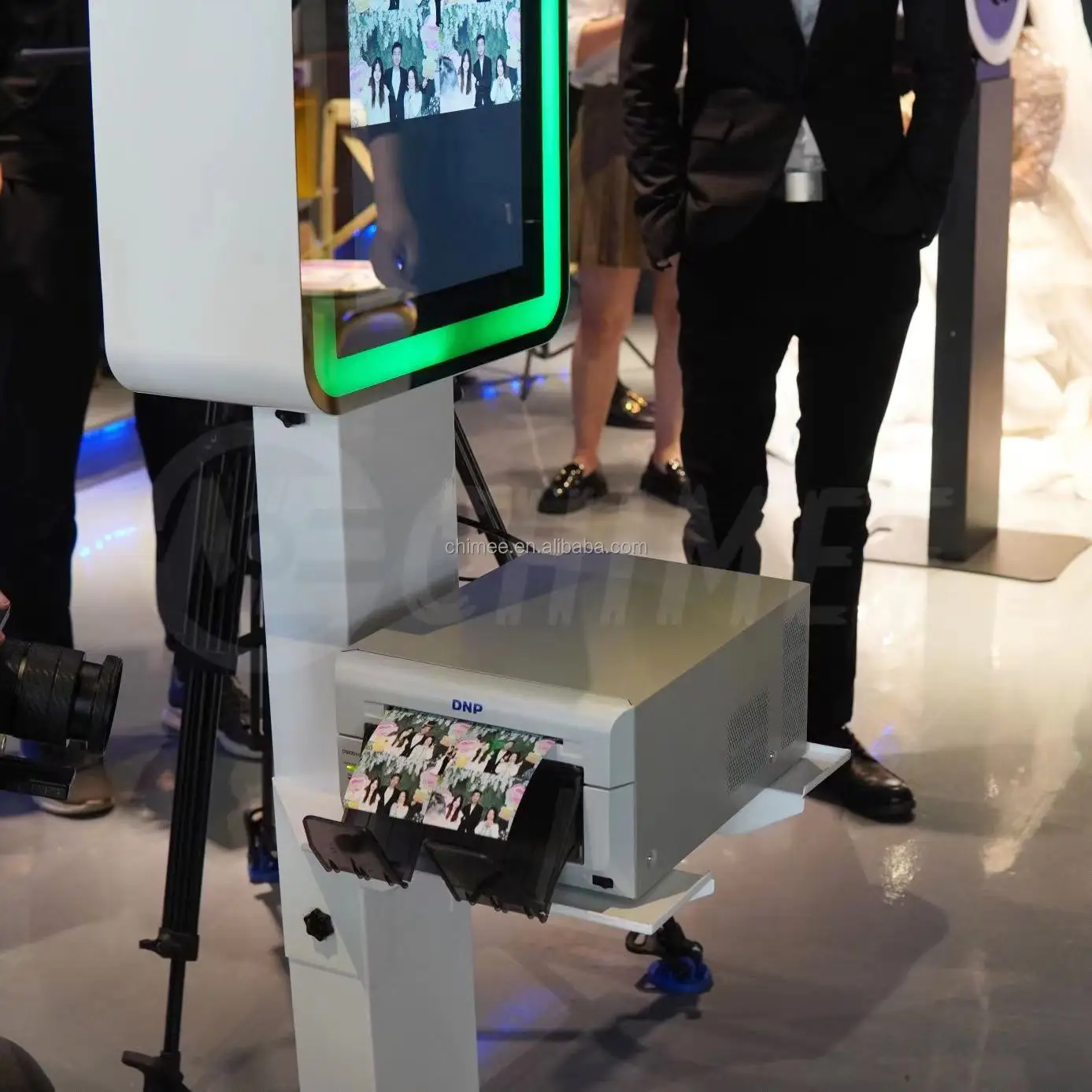 Business Photobooth - 21.5 Inch LCD Monitor Magic Mirror