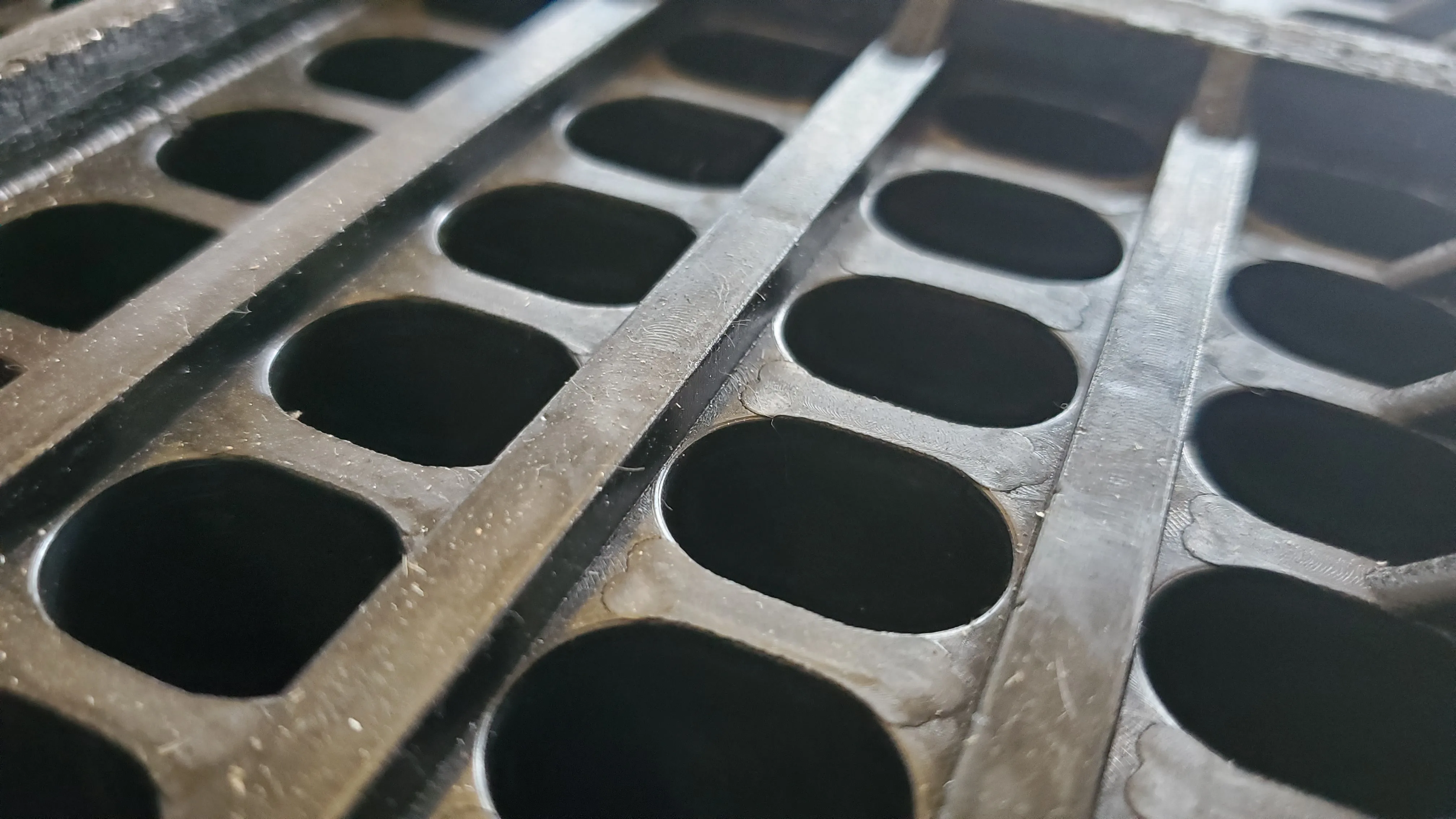 Long Service Lifetime Rubber Screen Panels Polyurethane Screen Mesh For ...