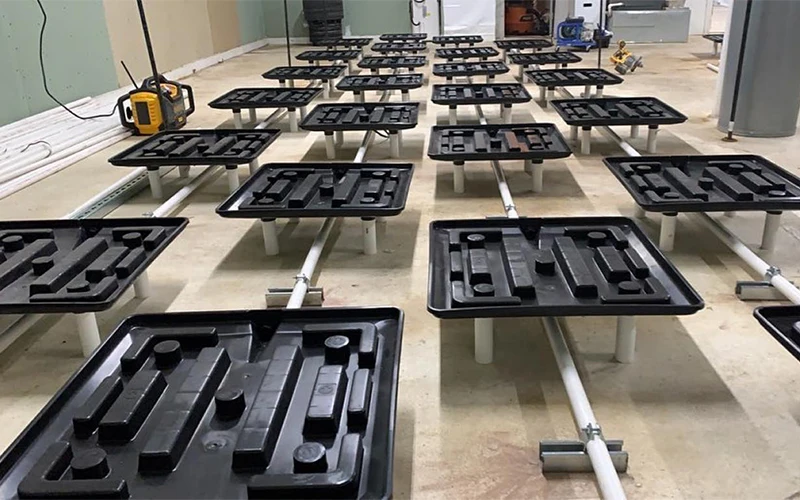 Indoor Garden Hydroponic Runoff Trays - Efficient & Durable
