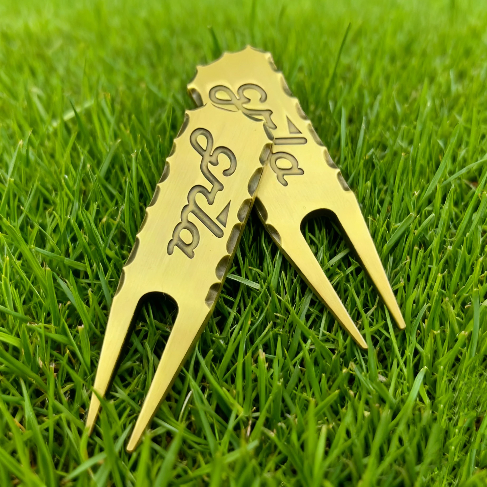 2025 Anti Silver / Anti Cooper Color Hammered Edge Single Prong Divot ...