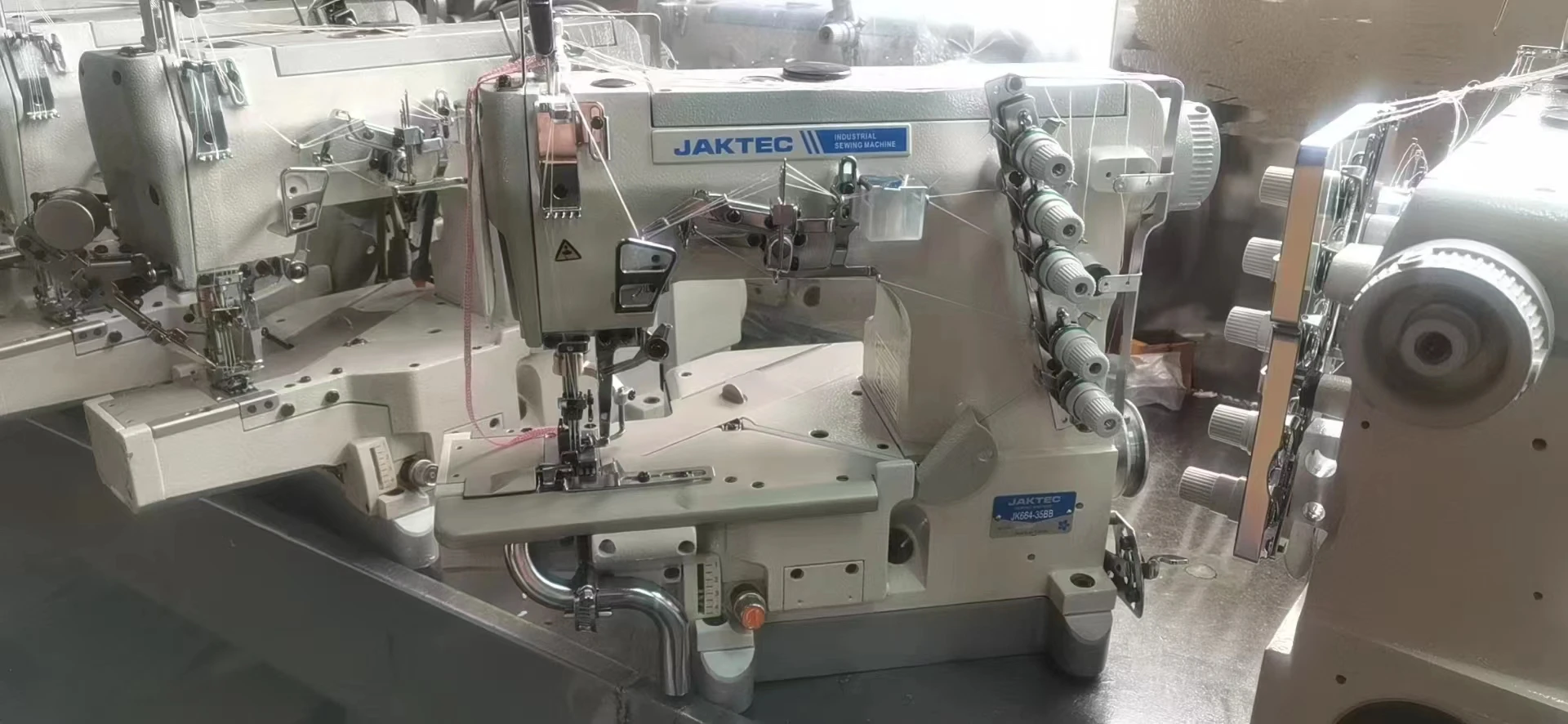 Jk664-35bb Cylinder Bed Interlock Sewing Machine With Left Cutter - Buy ...