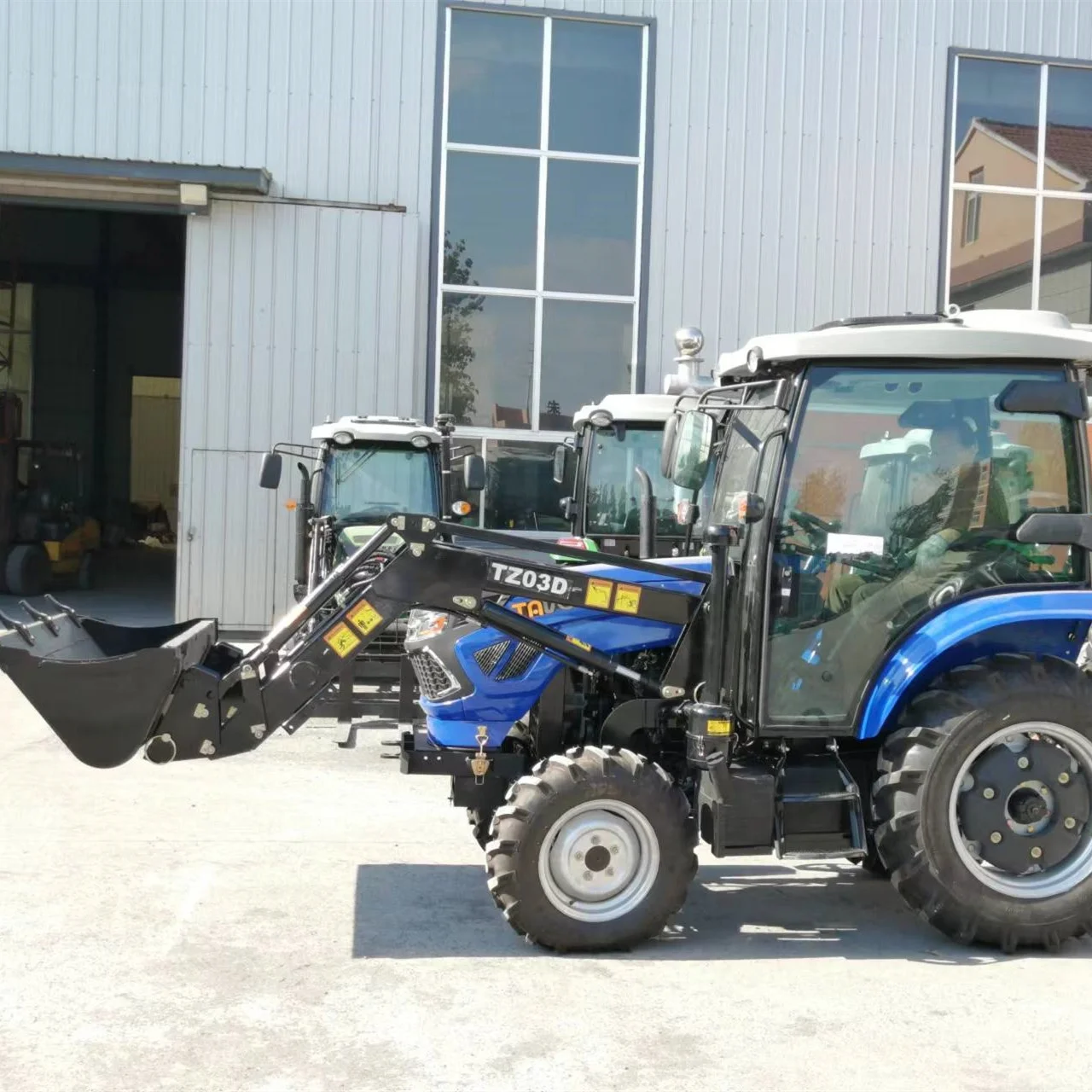 CE Approved 30hp 4WD Tractor - High Productivity Farming