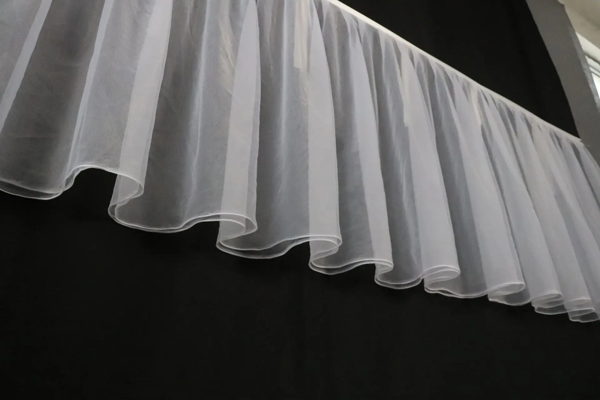 80cm Wedding Ceiling Drapes - Elegant Yarn Decorations