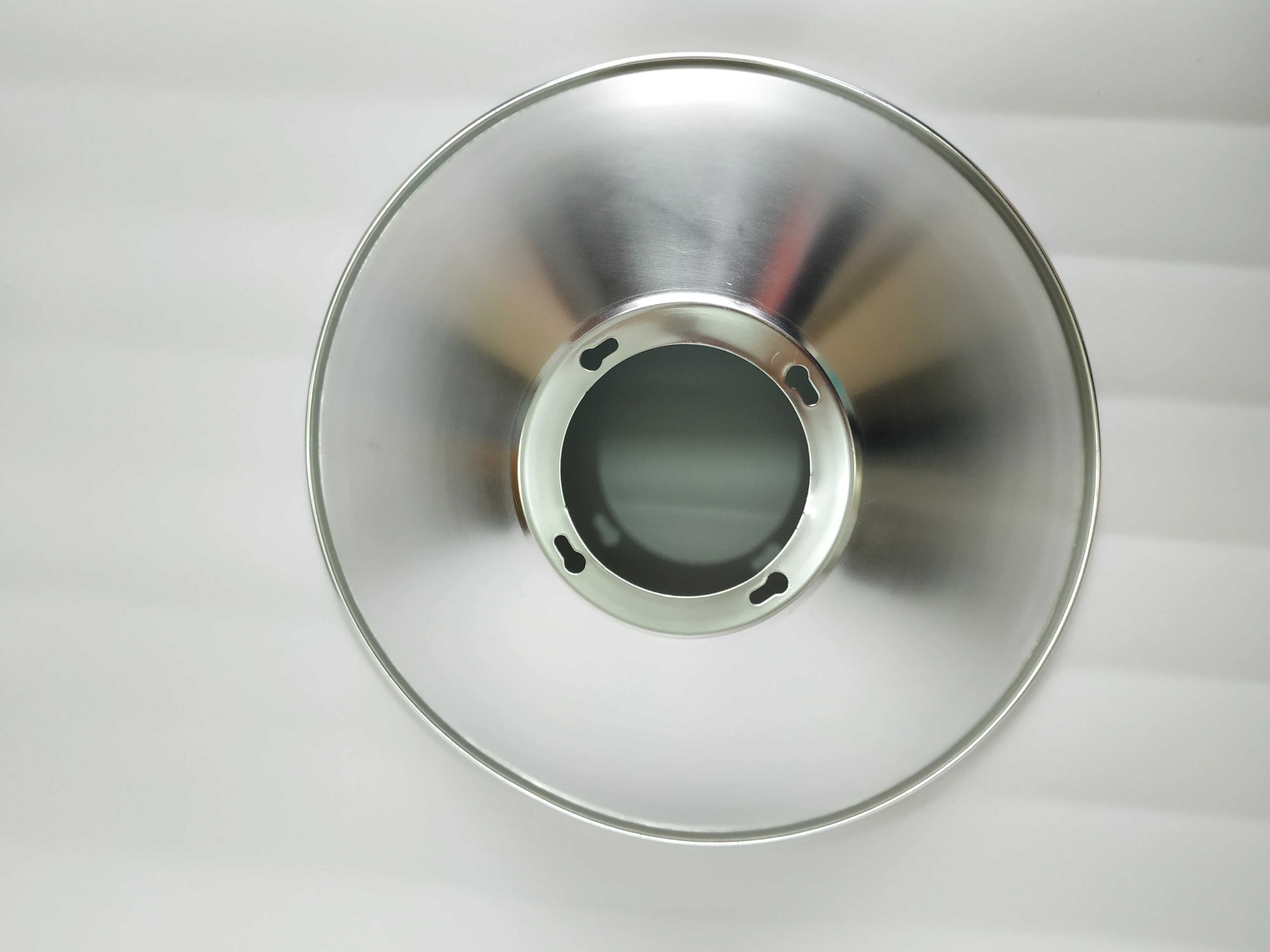 Lampshade Factory Spinning Aluminum Reflector 90 Degree Beam Angle