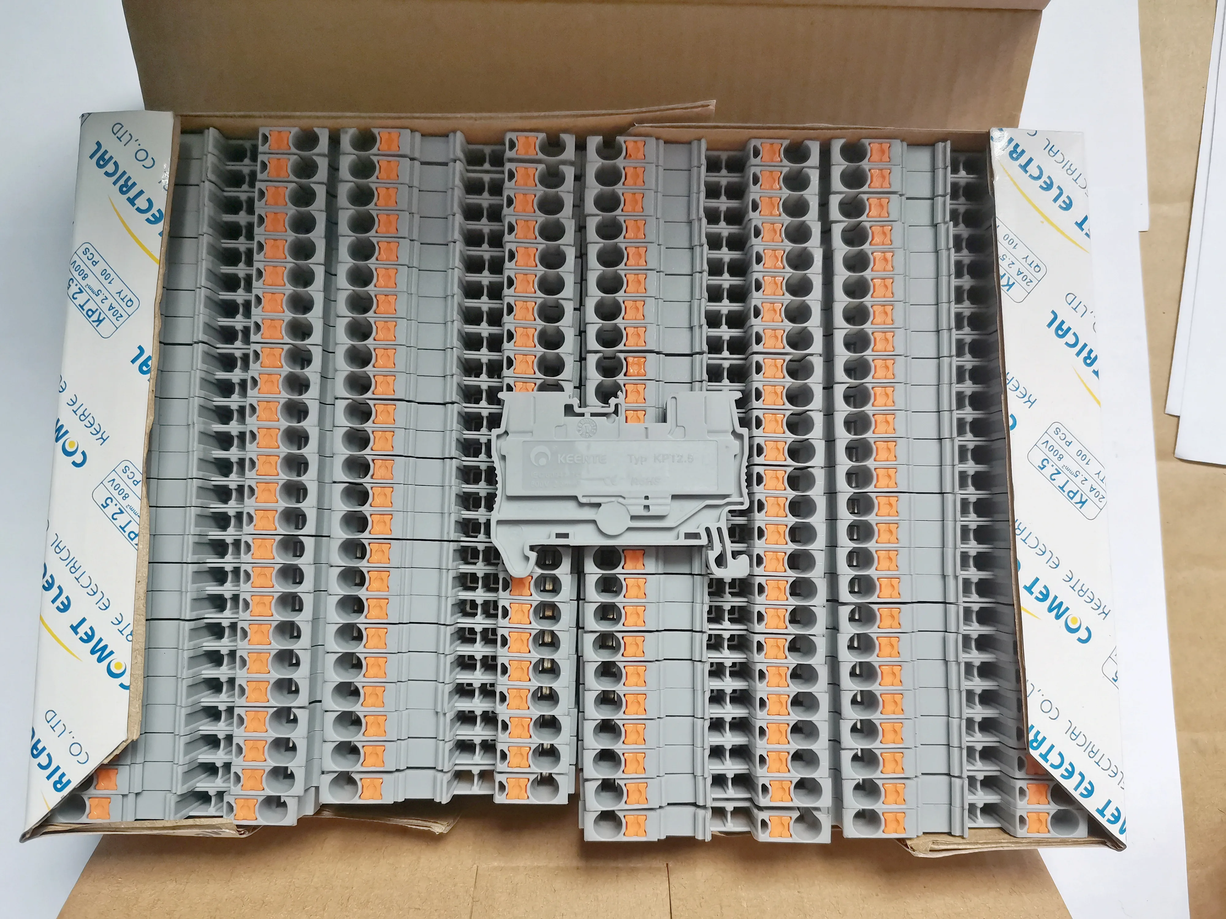 KPT 4 Push-In Terminal Block 38A Easy to Connect by Directly Pushing ...