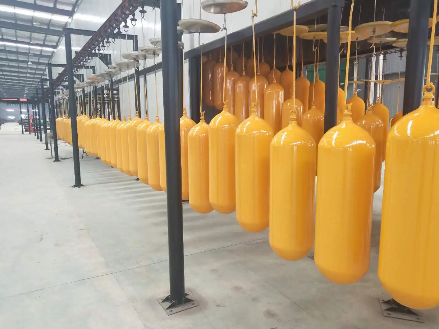 Alibaba.com: 20L-60L CNG Gas Cylinders, ISO 11439 Certified, Empty CNG ...