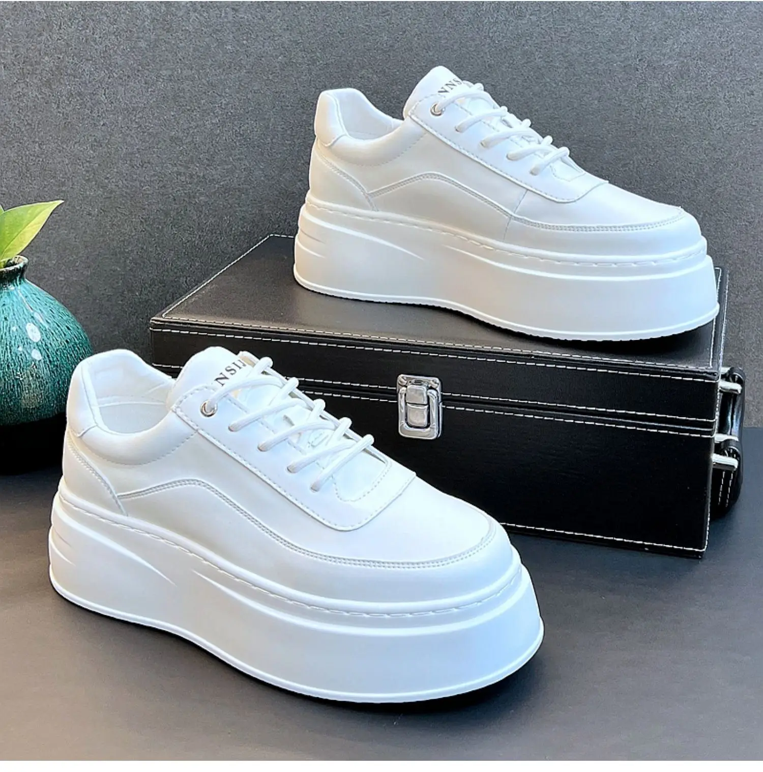 Custom New Brand Design Fashion Trendy White Shoes