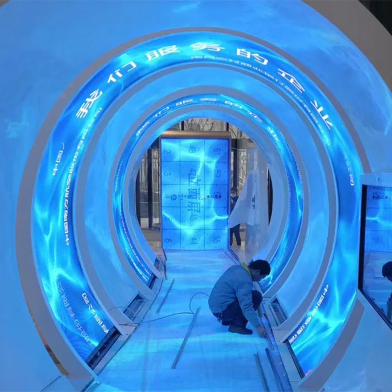 Curve 360 LED Screen Digital Signage With Video P3 Soft Panel Curved ...