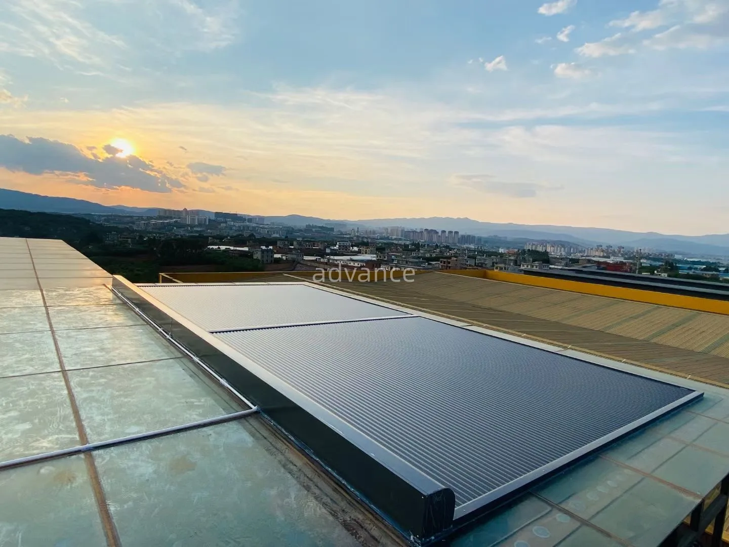Motorized Aluminum Horizontal Roof Roller Shutter for Sun Rooms ...