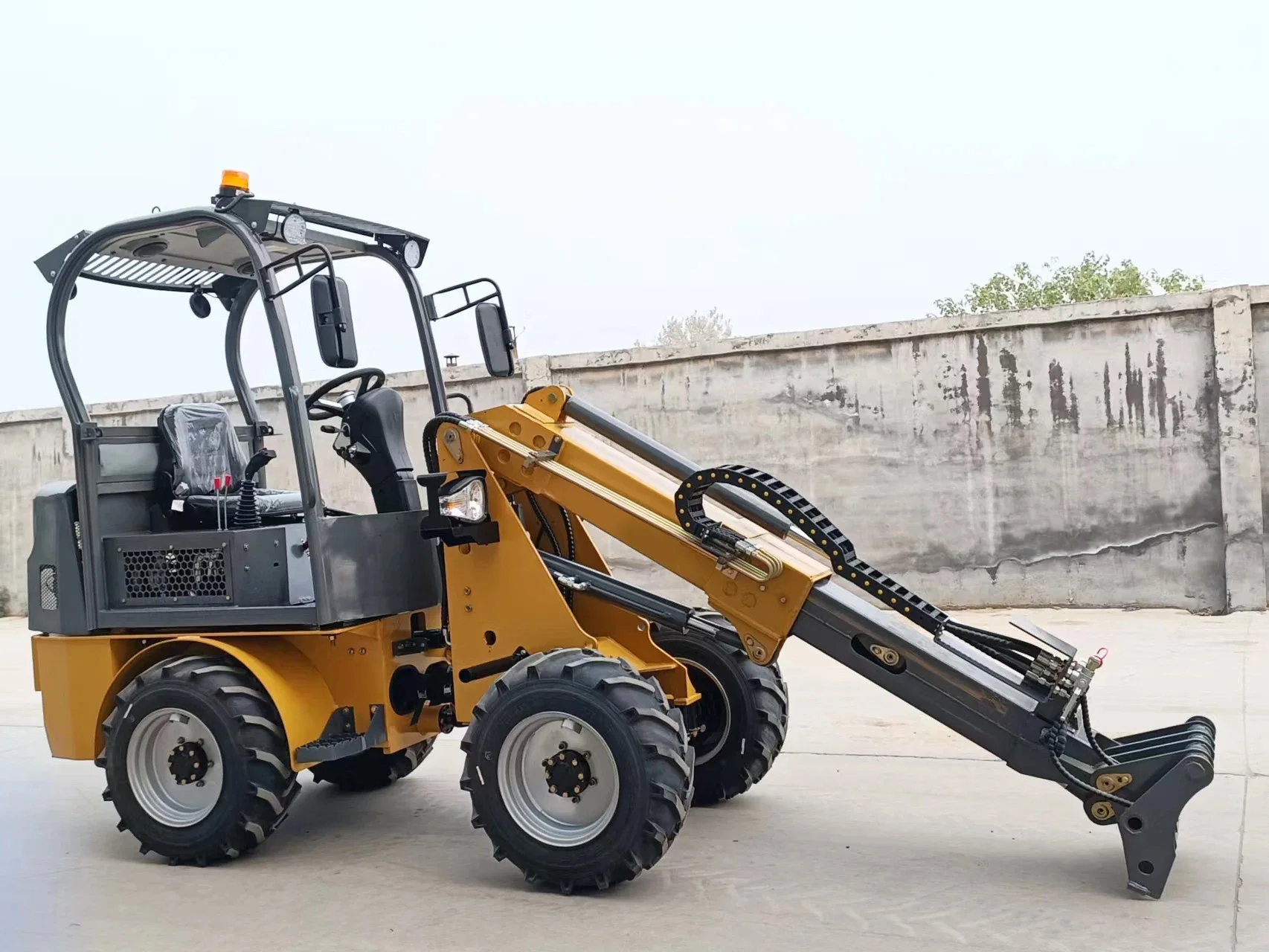 Cheap CE Mini Front End Loaders - 4 Wheel Electric Loaders