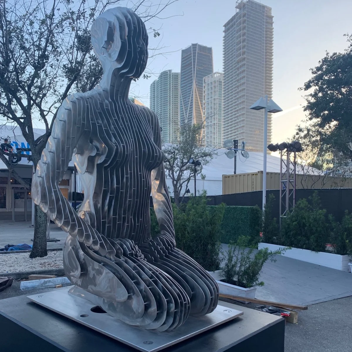 Famous Modern Art Sculpture