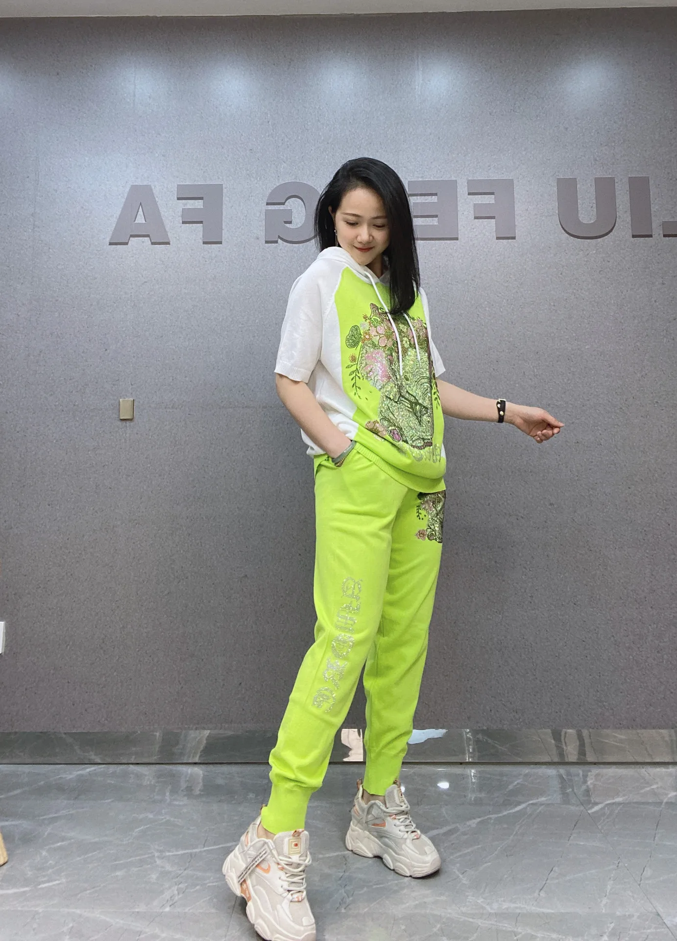 Summer Loose Casual Cartoon Hot Diamond Hooded Knit Suits Plus Size ...