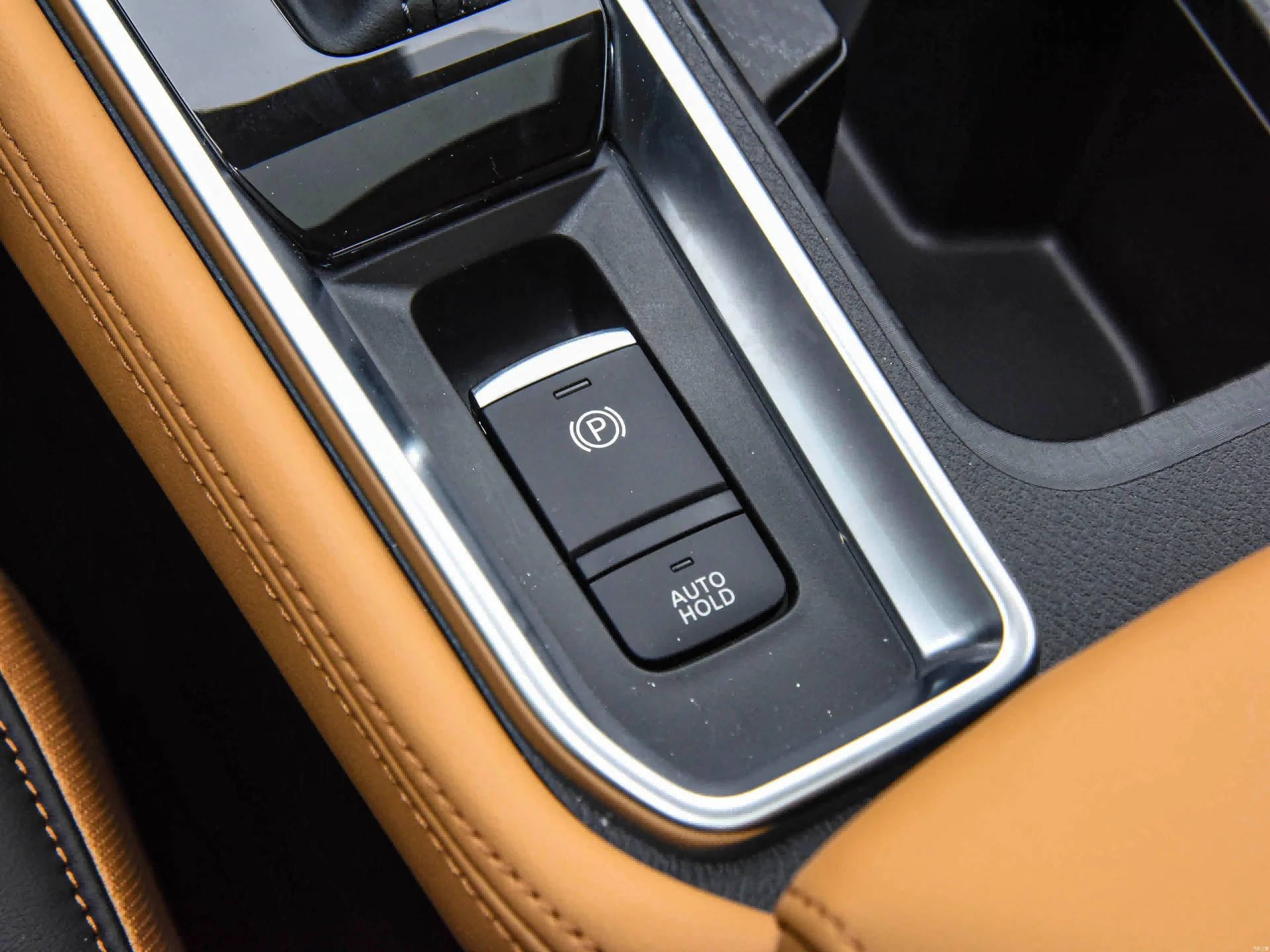 2023 Hot Sale Trending Nissan Sylphy Fwd Town Car Sell Supplier Auto ...