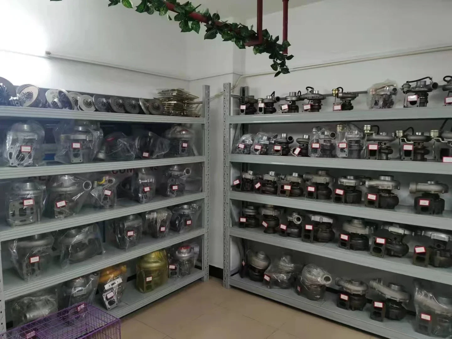 Excavator Parts Turbocharger 6156-81-8170 6754-82-860 6755-81-8171 ...