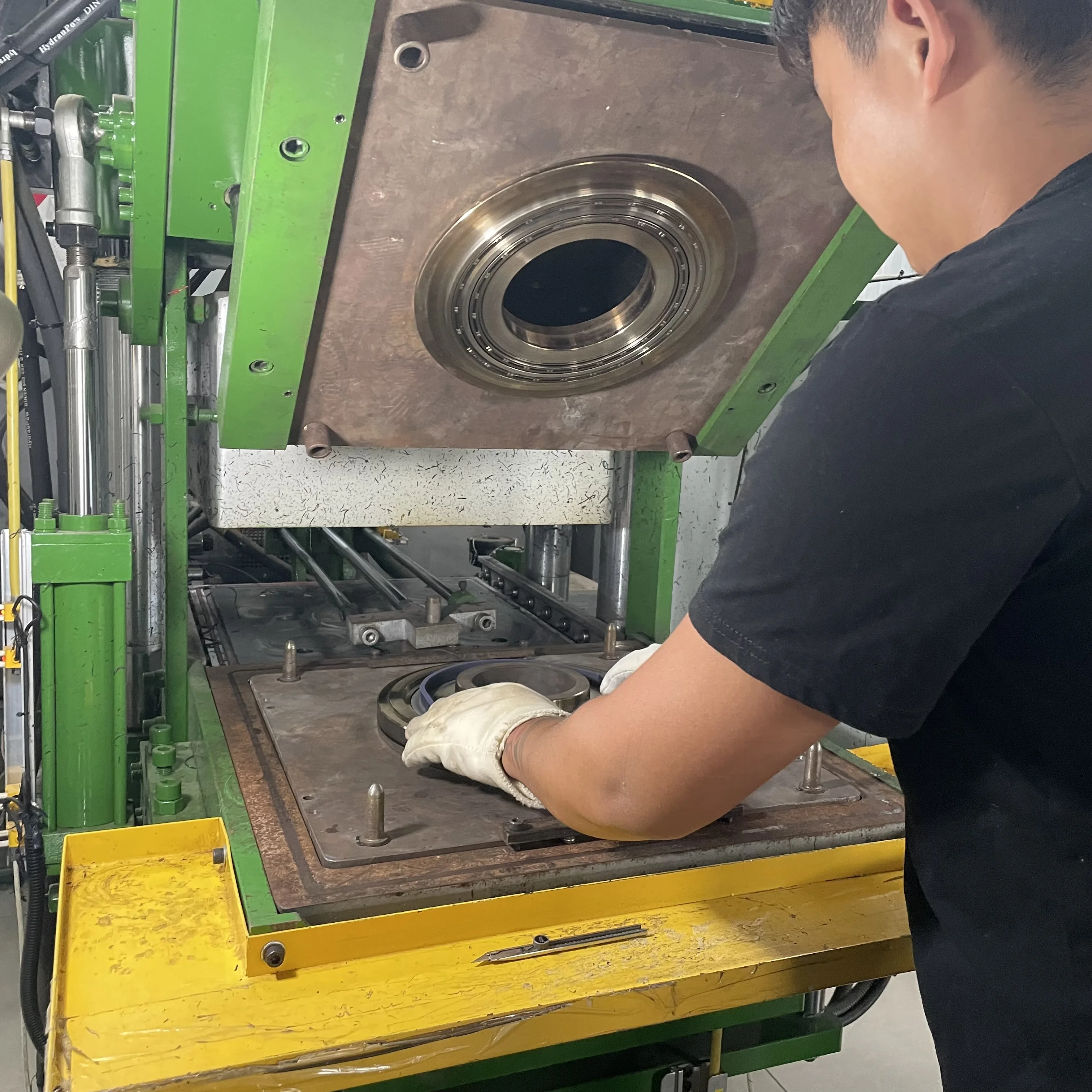 Truck Wheel Hub Oil Seal OEM 4531748 4448426 46303 - High Quality