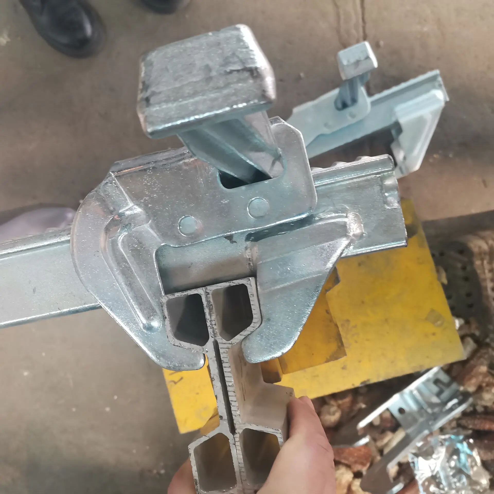 Panel Clamp Scaffolding Formwork for Construction Equipment and ...
