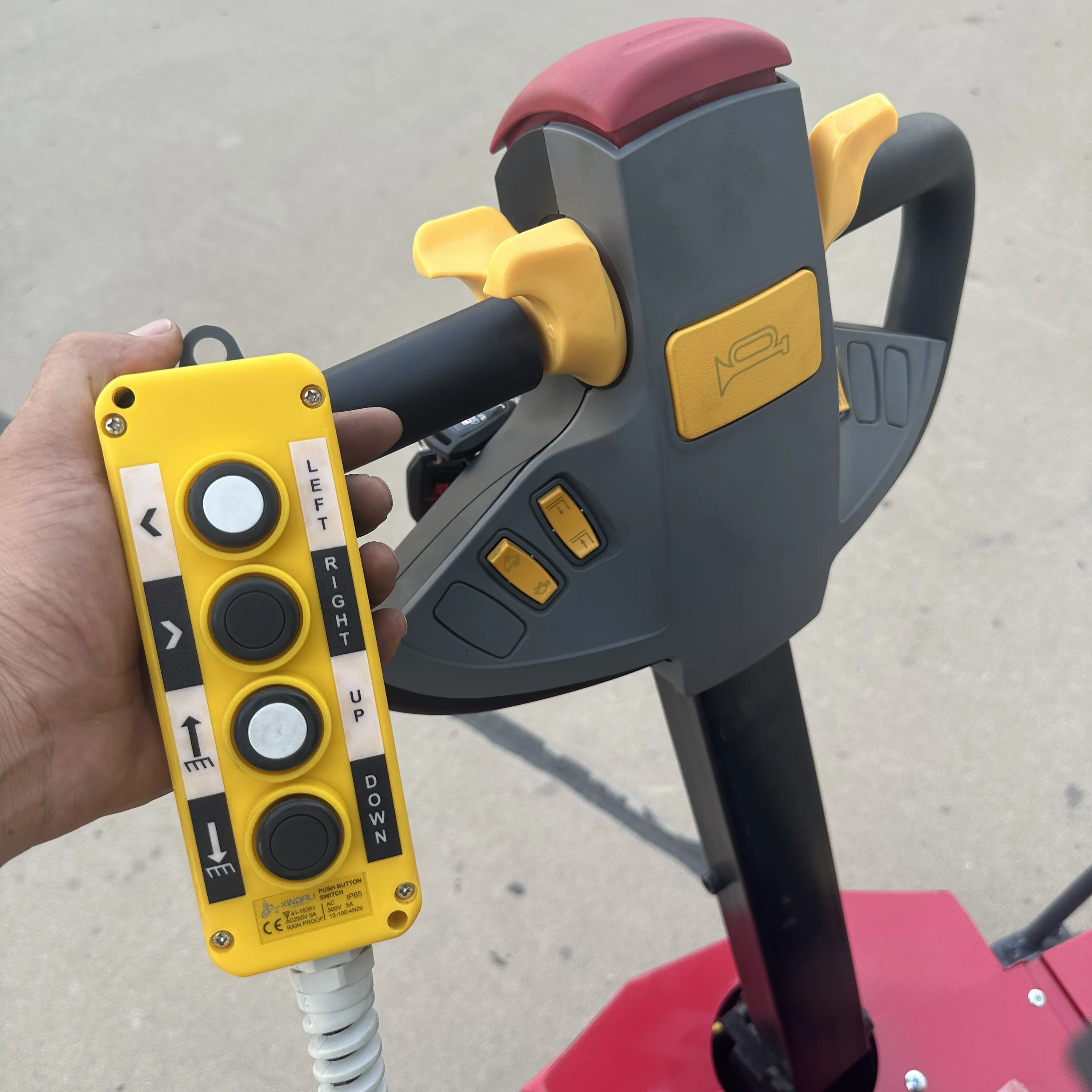 Factory Wholesale 3-Wheel Forklift Truck, Good Price Customizable ...