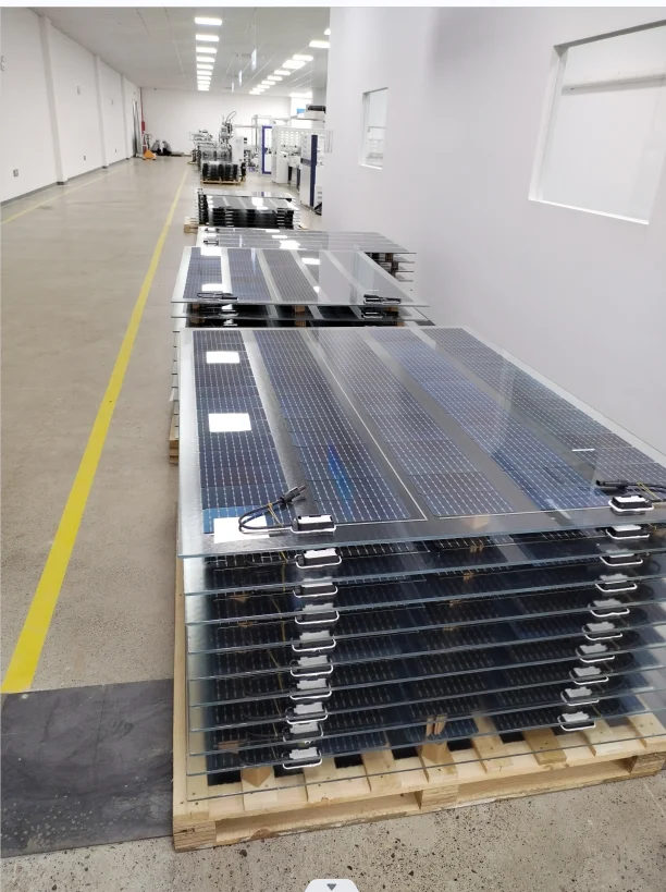 300w 31 Percent Light Transmit Power Generation Glass For Solar Green ...