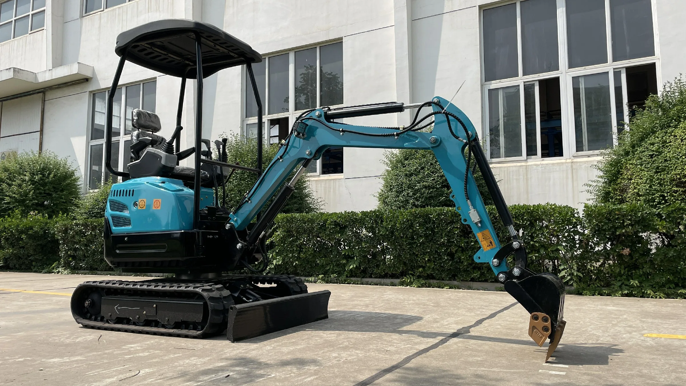 Mini Excavator 1.8 Ton - High Digging Power & Crawler Type