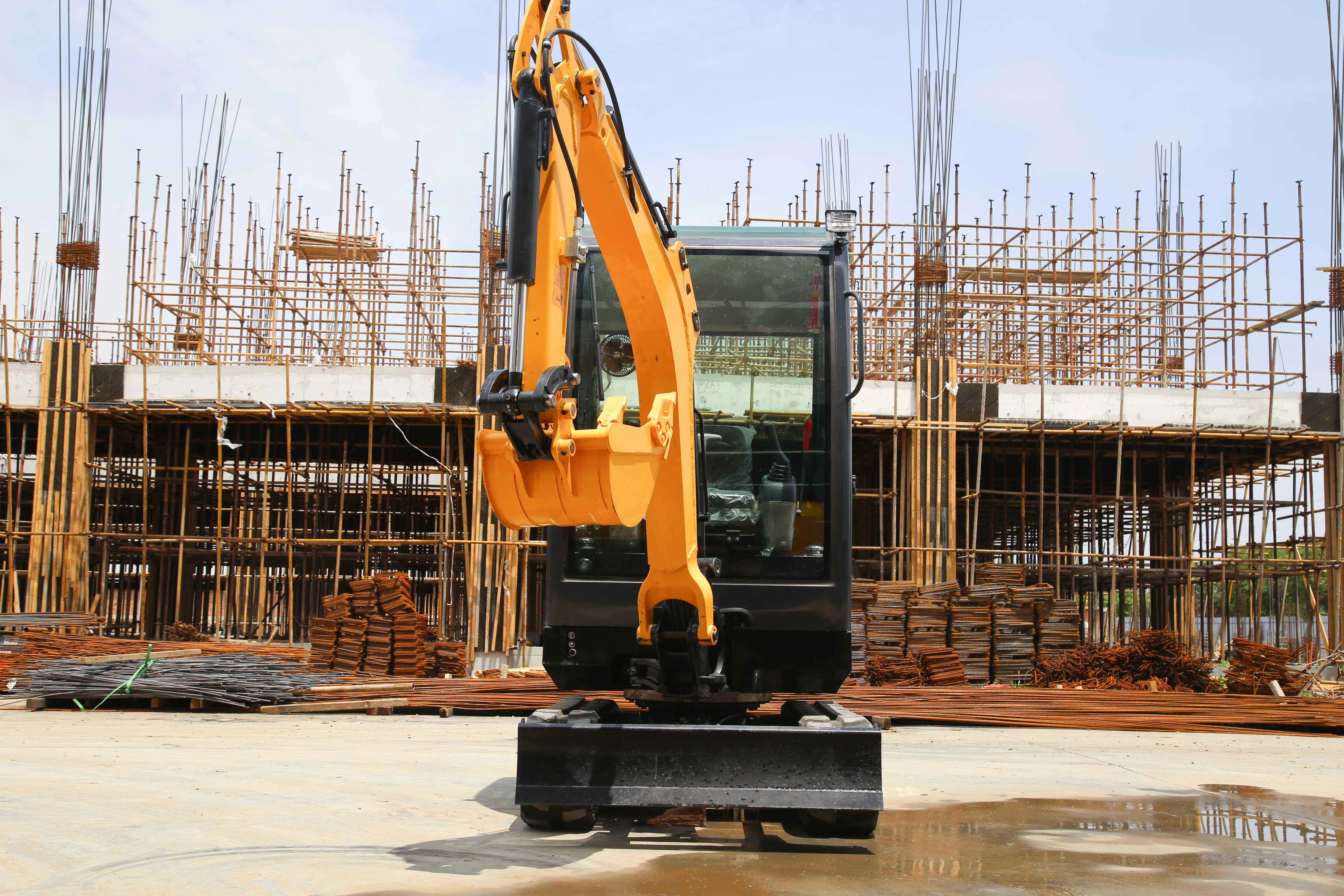 New 2.0 Ton Operating Weight Mini Digger Excav Mini Crawler Excavator ...