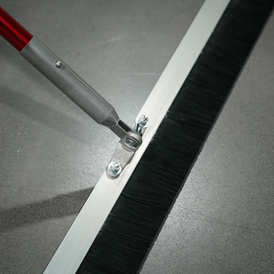 AMF TOOLS Construction Hand Tool Texture Broom - Aluminum Backed