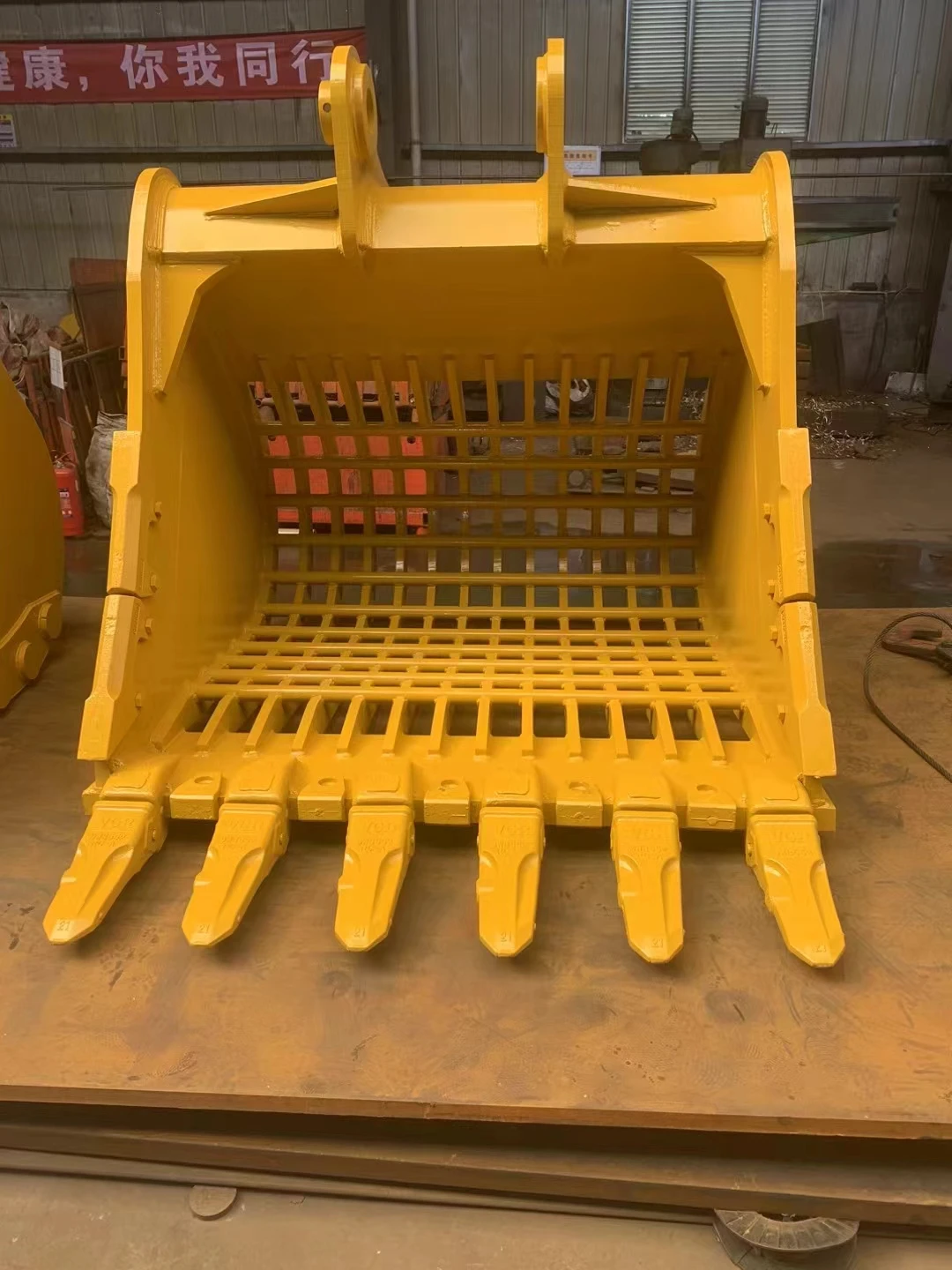 Standard Bucket Size - Heavy Duty Mining Excavator Attachments