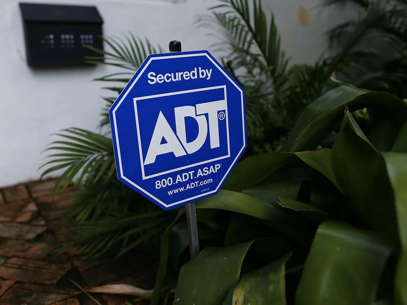 Reflective Warning Sign Board 24 Hour ADT Security Yard Sign Security ...