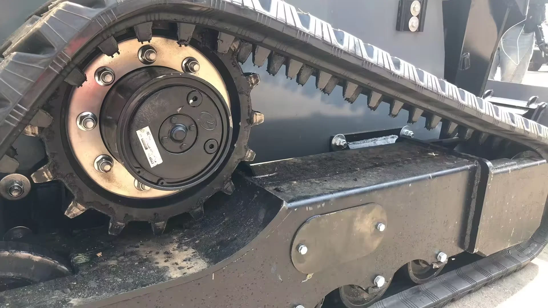 Yuanxing Track Loader TS65 - 1050kg Skid Steer Mulcher