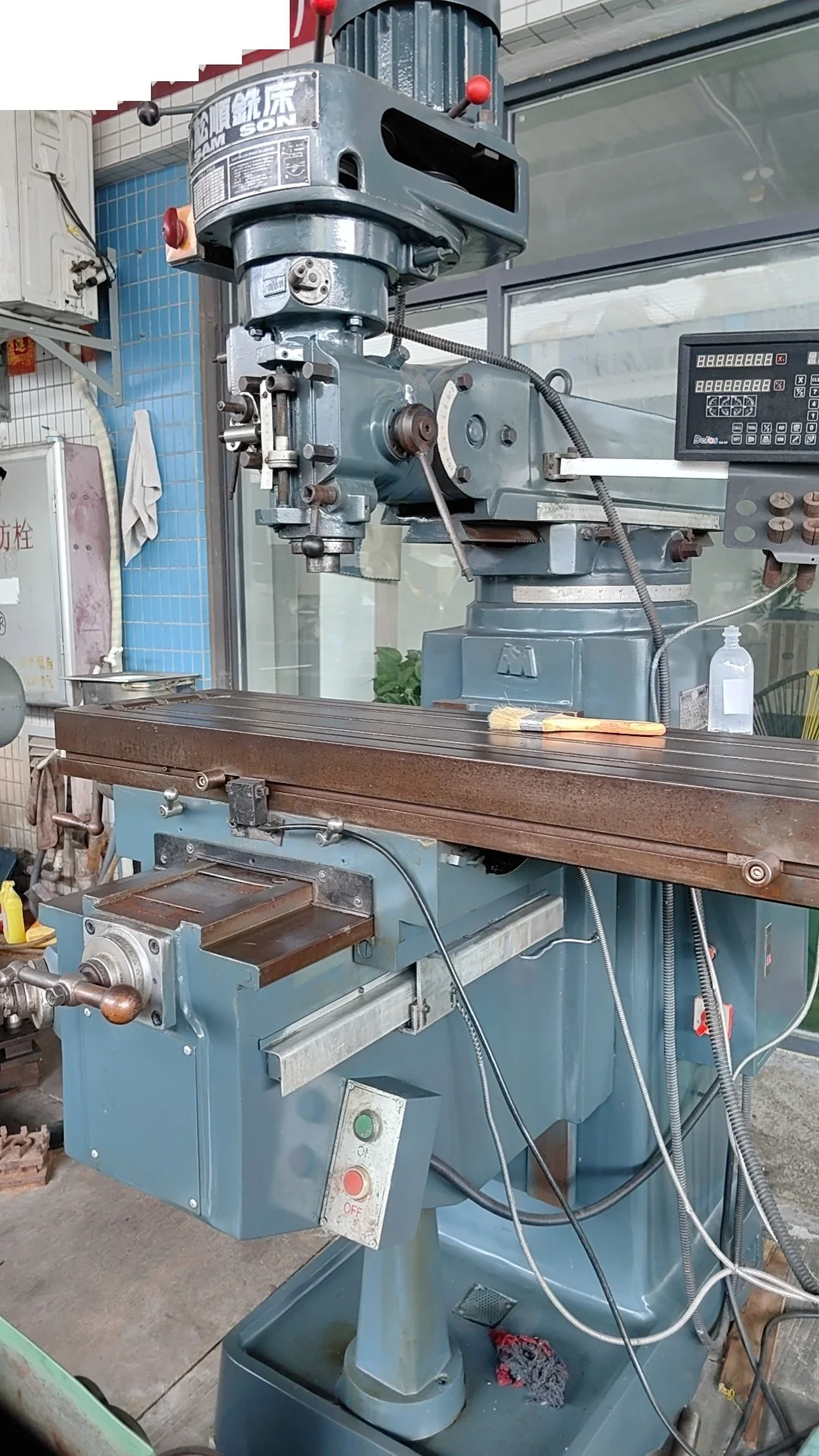 Used Vertical CNC Milling Drilling Tapping Machine