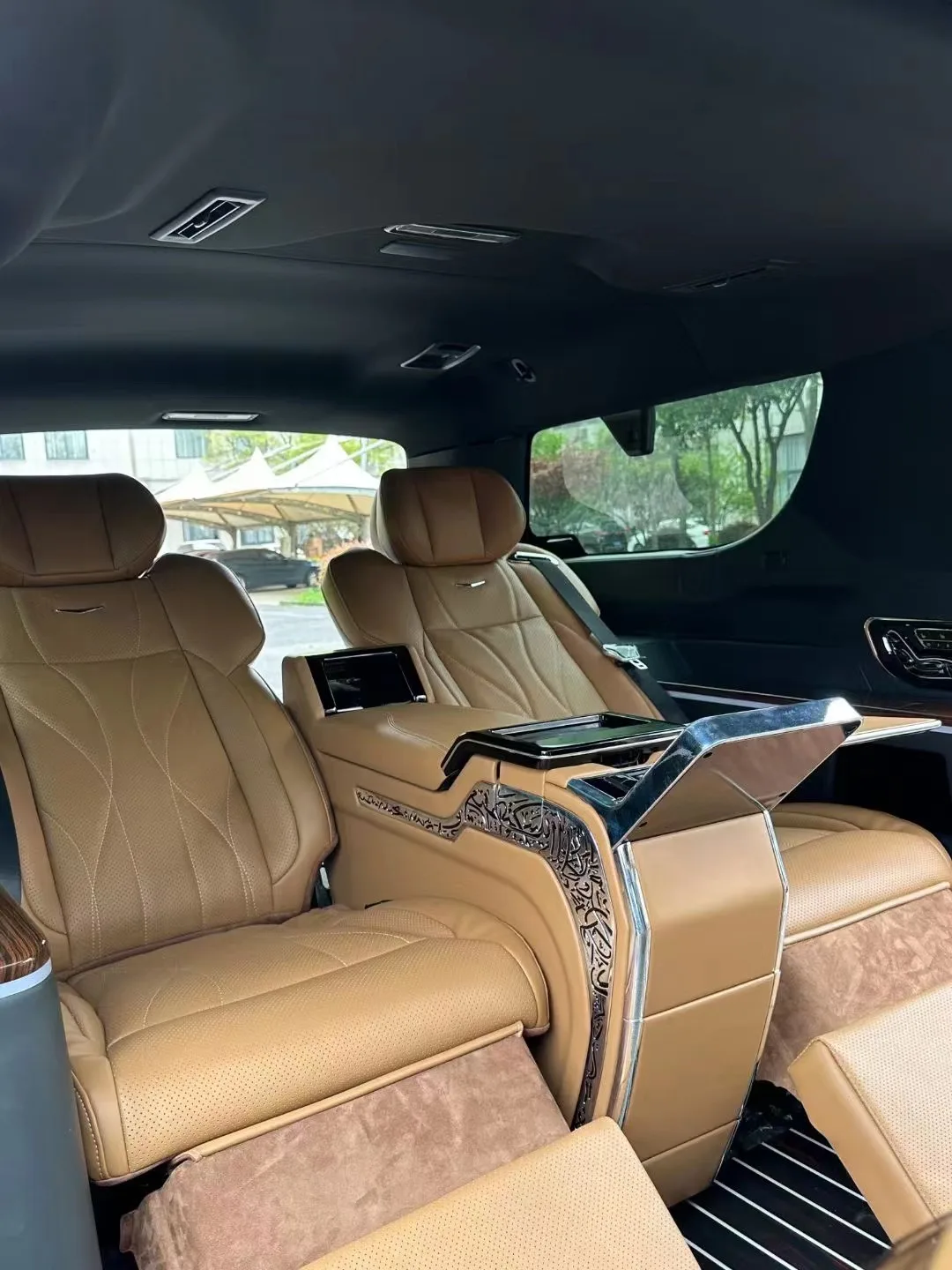 Escalade Interior Upgrade Kit Luxury Design VIP Seat With Partition TV ...