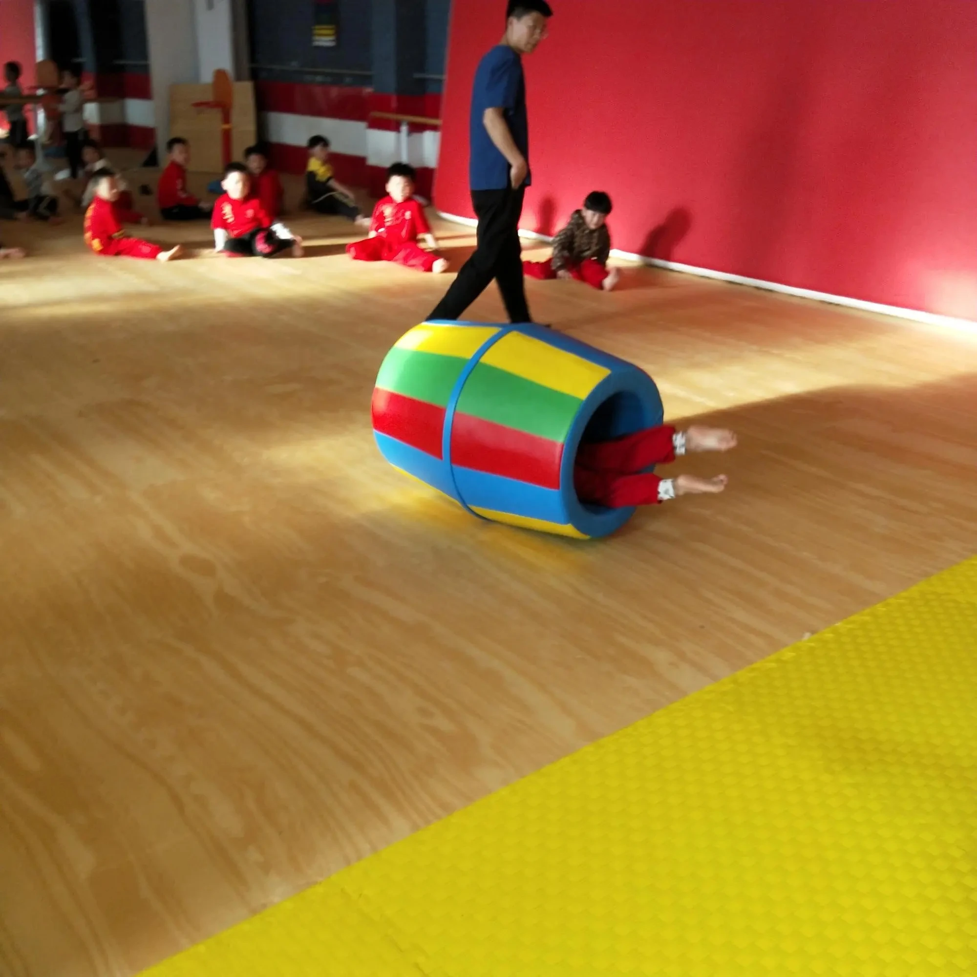 High Quality Playground Barrel Creep Rainbow Barrel Tumbling Roll - Buy ...