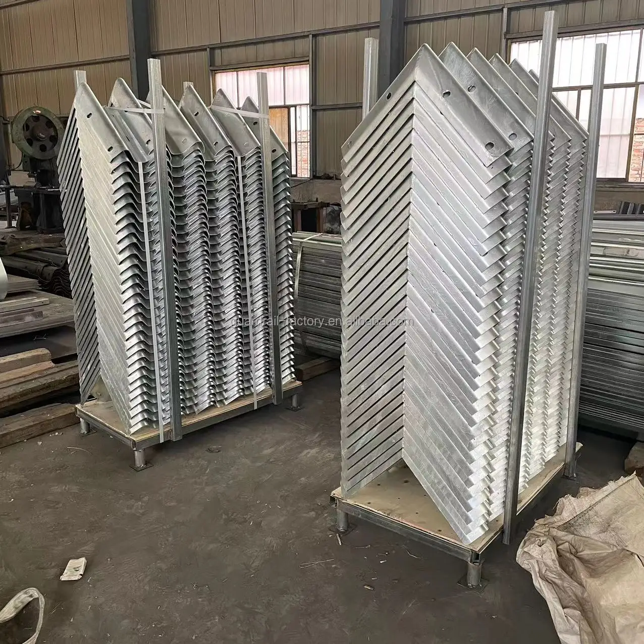 Q345/astm A36 Steel Crash Barrier Protective W Beam Guardrail 90 Degree ...