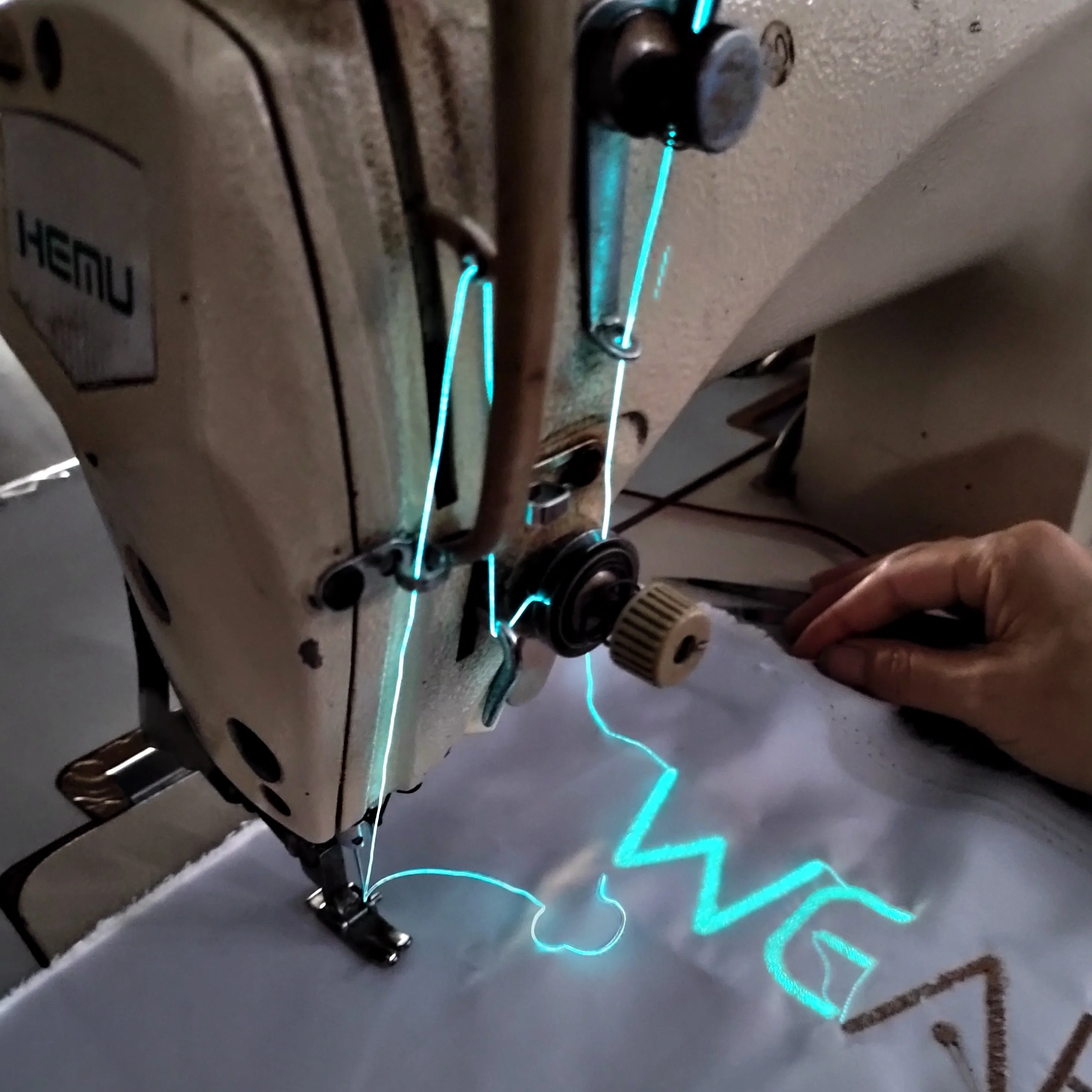 0.3mm 얇은 Sewable 조명된 실 El 철사 점화 착용할 수 있는 섬유 - Buy 조명 스레드 유연한 빨 웨어러블 ...