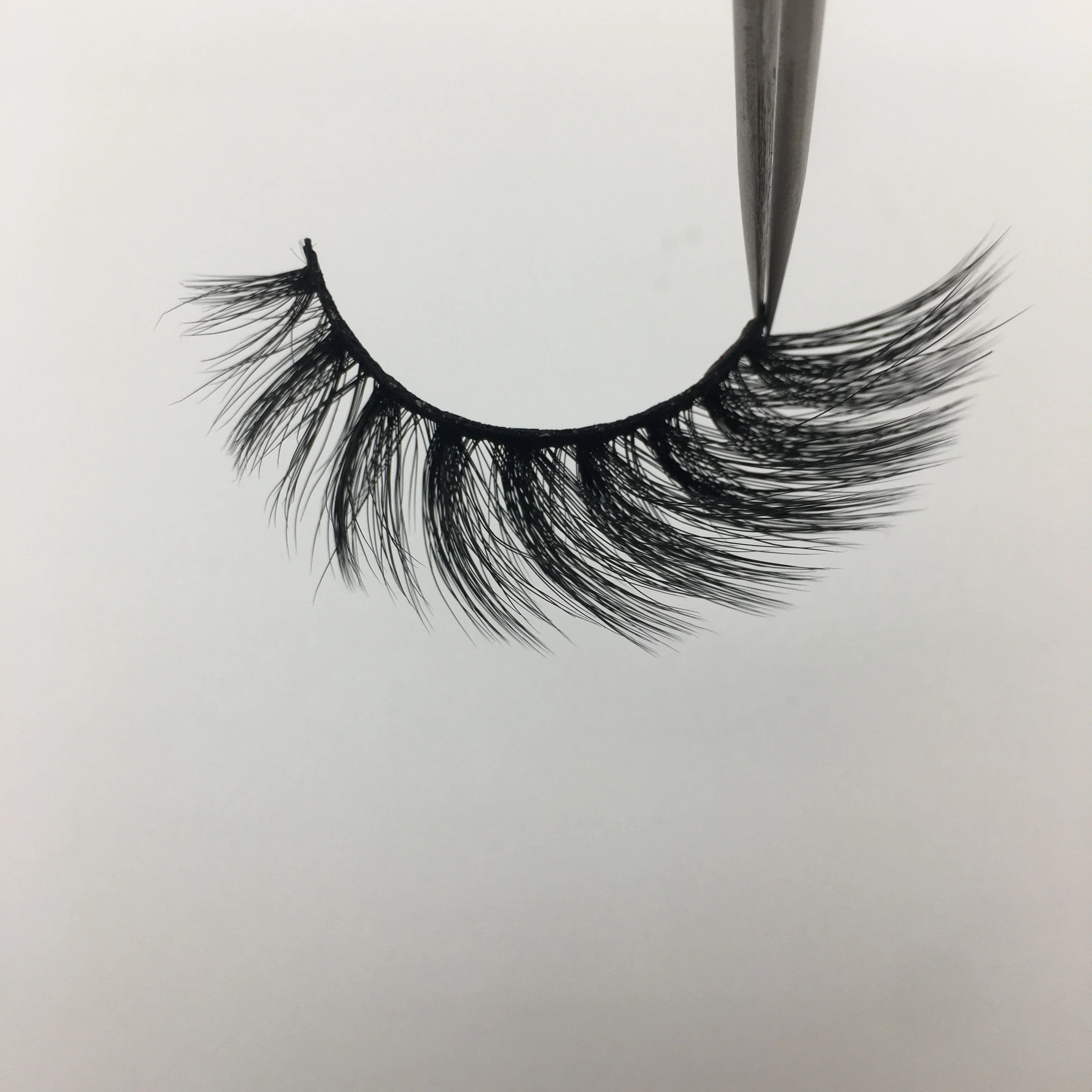 Wholesale Private Logo Winged Effect Faux Mink Foxy Strip Eyelashes ...